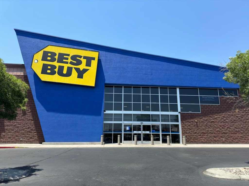 Best Buy Appoints Neal Sample As Tech Chief To Boost Digital Strategy ...